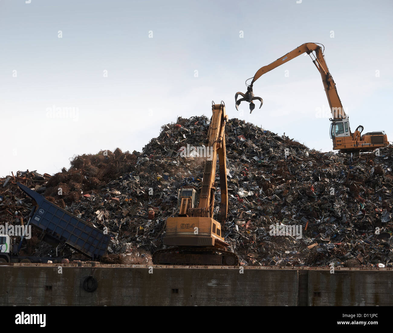 Scrap of land hi-res stock photography and images - Alamy