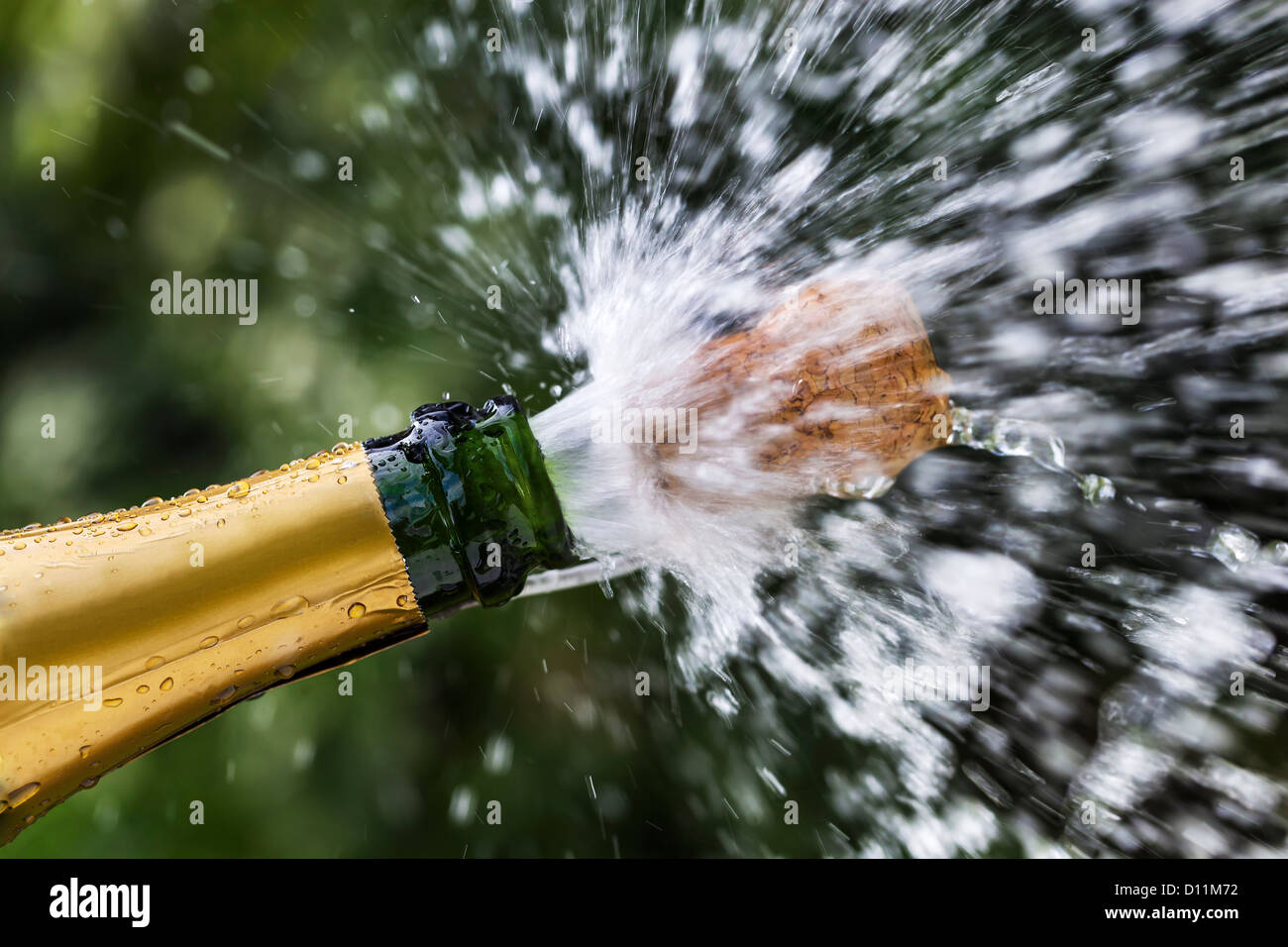 Champagne cork popping hi-res stock photography and images - Alamy