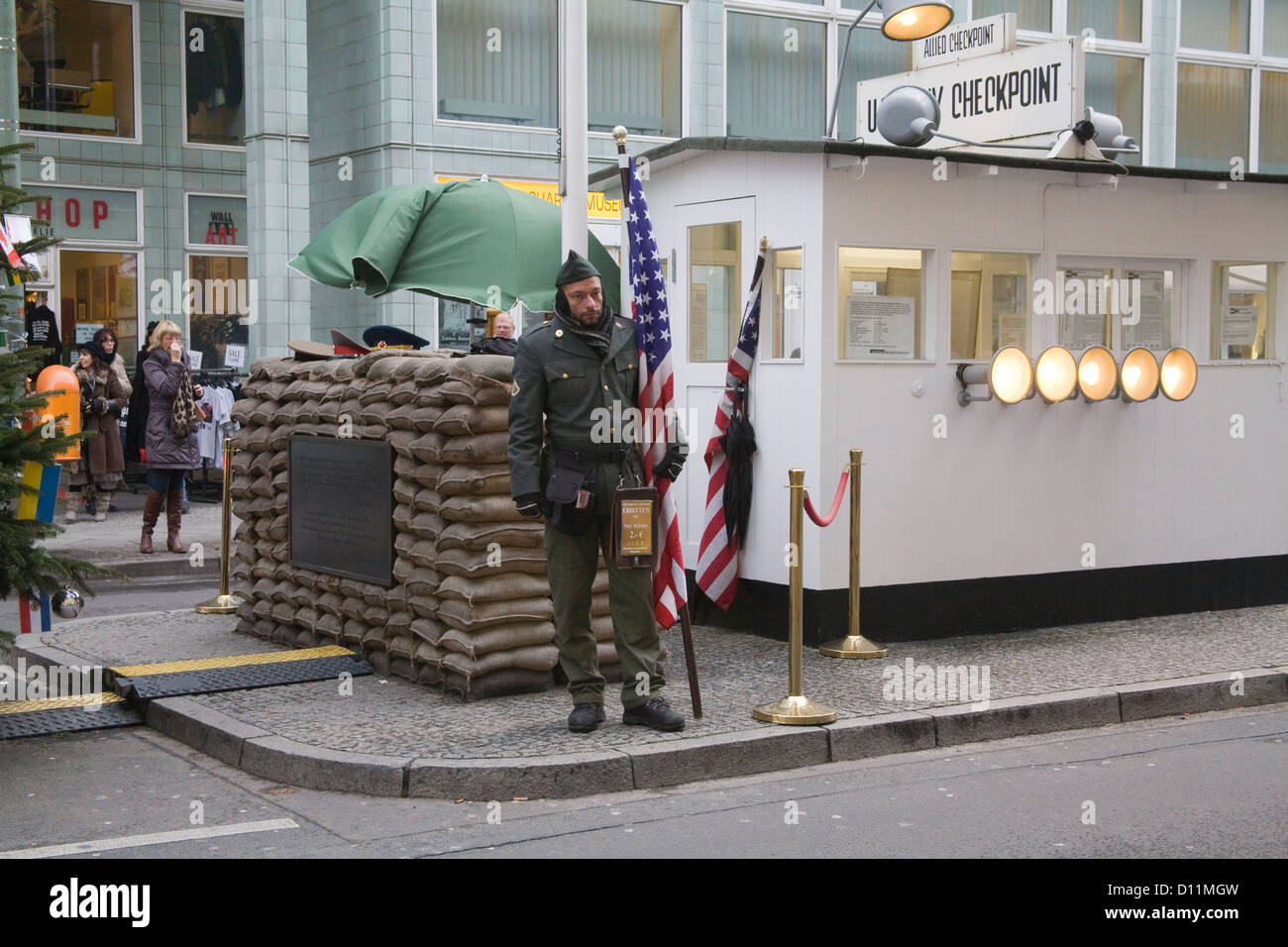 Us soldier checkpoint charlie berlin hi-res stock photography and ...