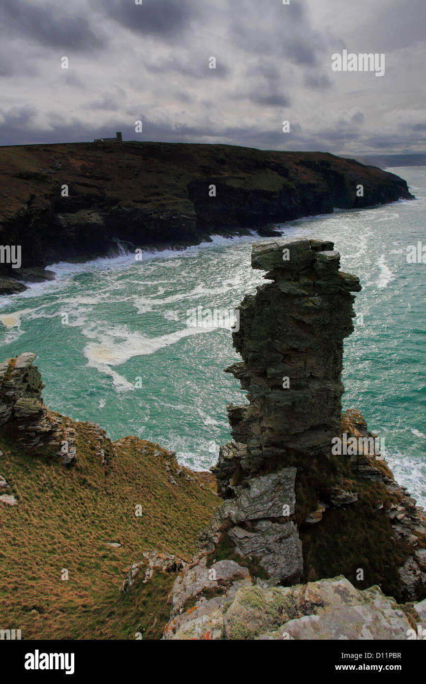 Rugged shoreline, Port Isaac Bay near Tintagel town, Cornwall County ...