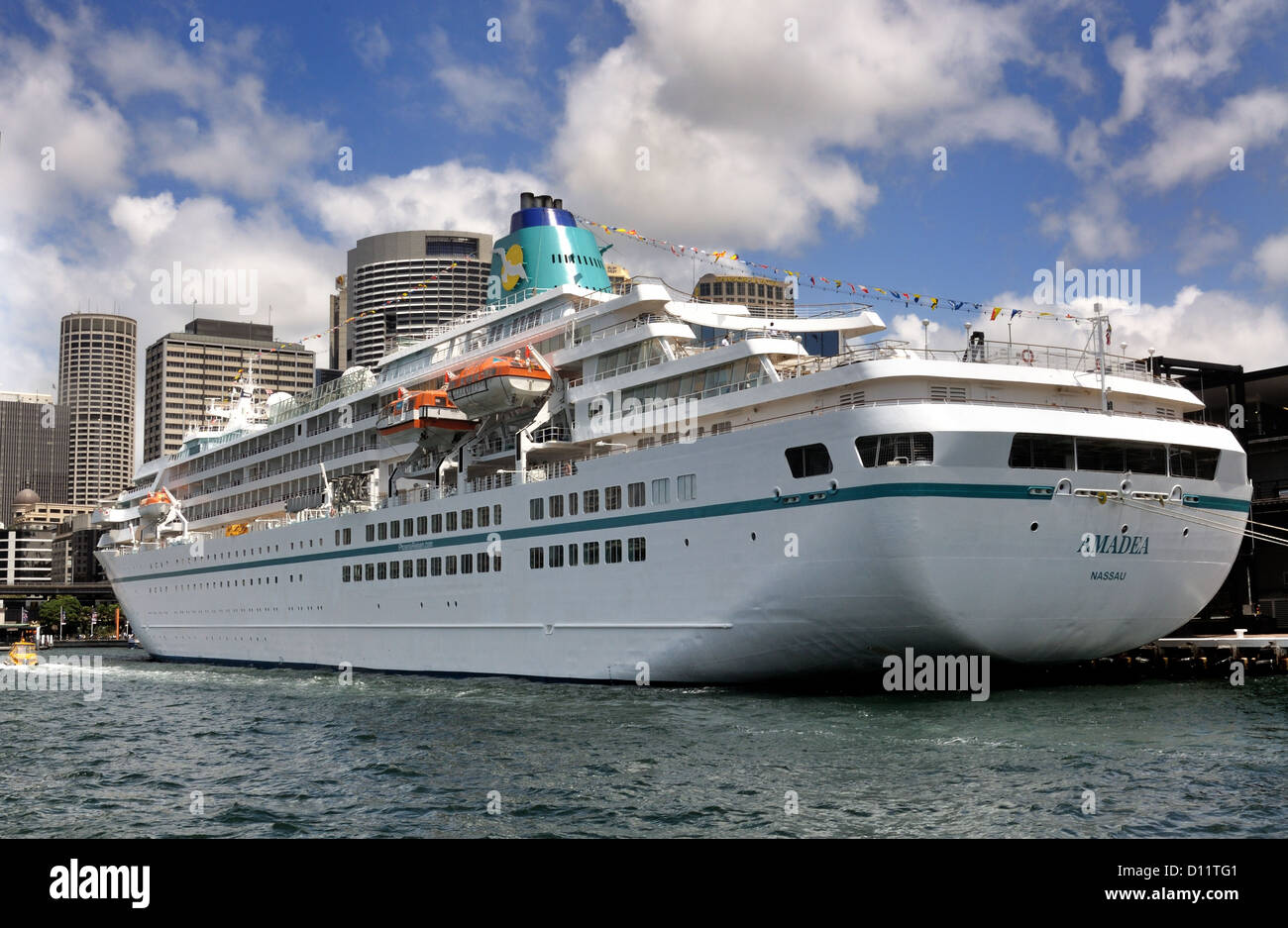Amadea cruise ship hi-res stock photography and images - Alamy