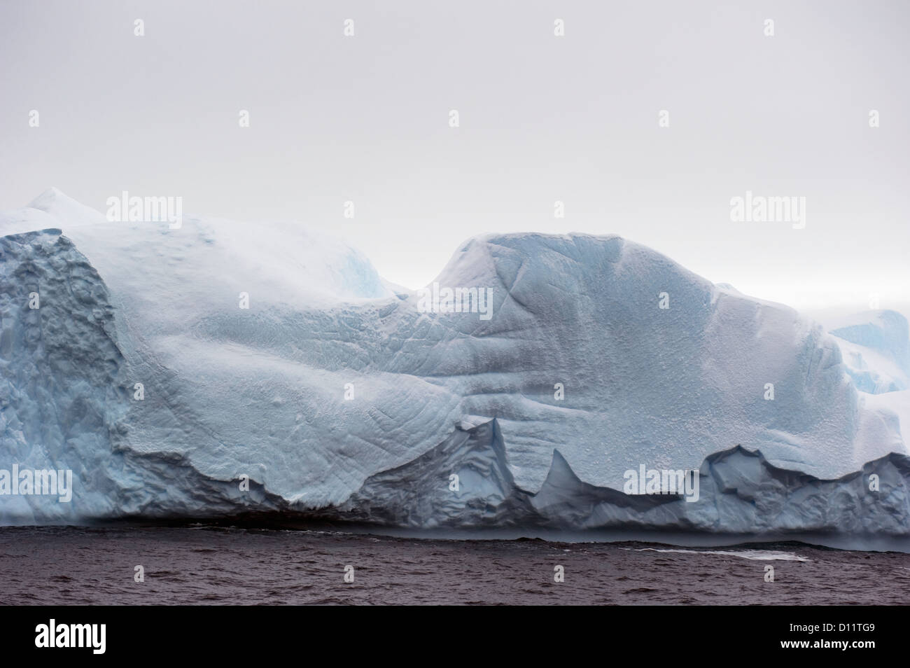 Frozen iceberg hi-res stock photography and images - Alamy