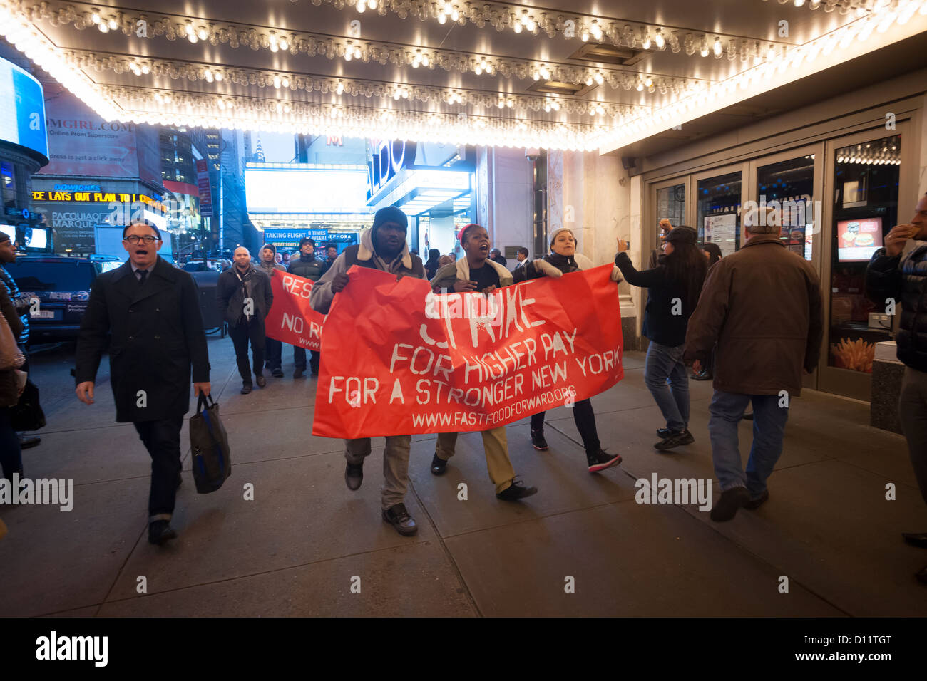 Mcdonalds workers strike action hi-res stock photography and images - Alamy