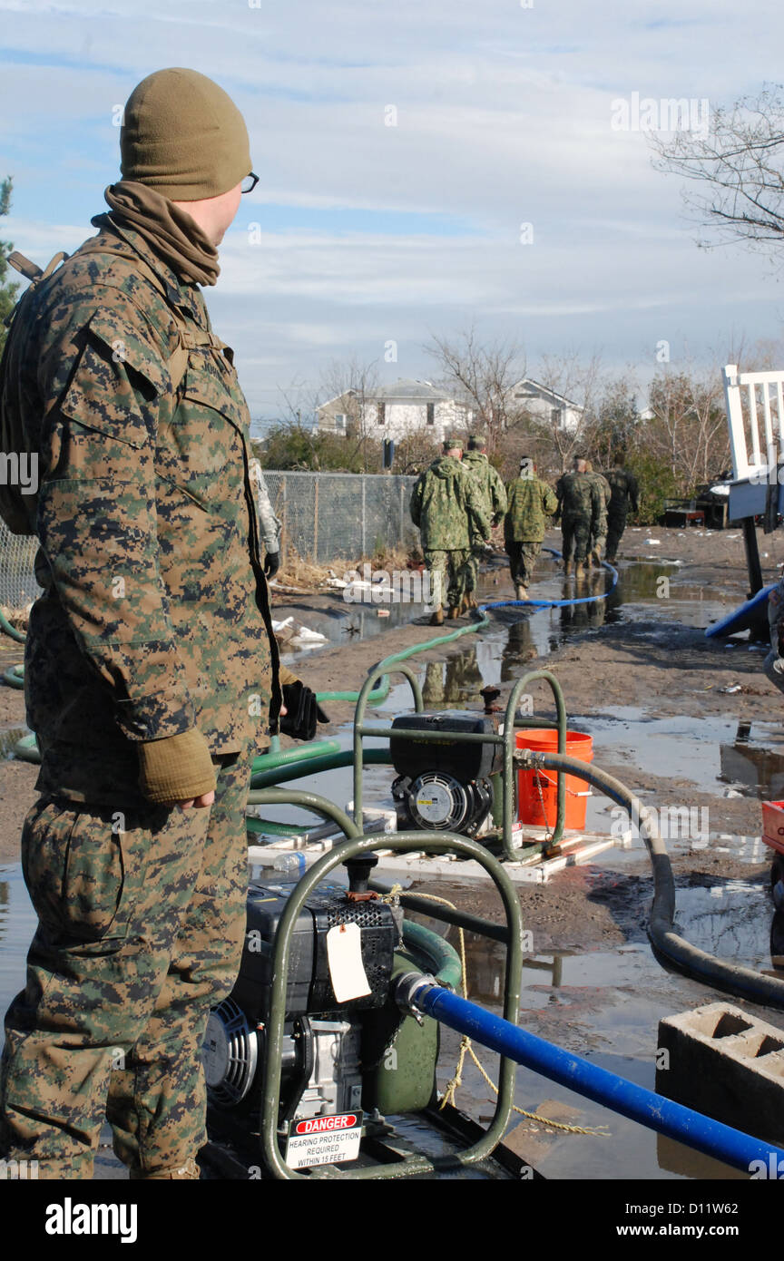 Supporting the army corps fema mi hi-res stock photography and images ...