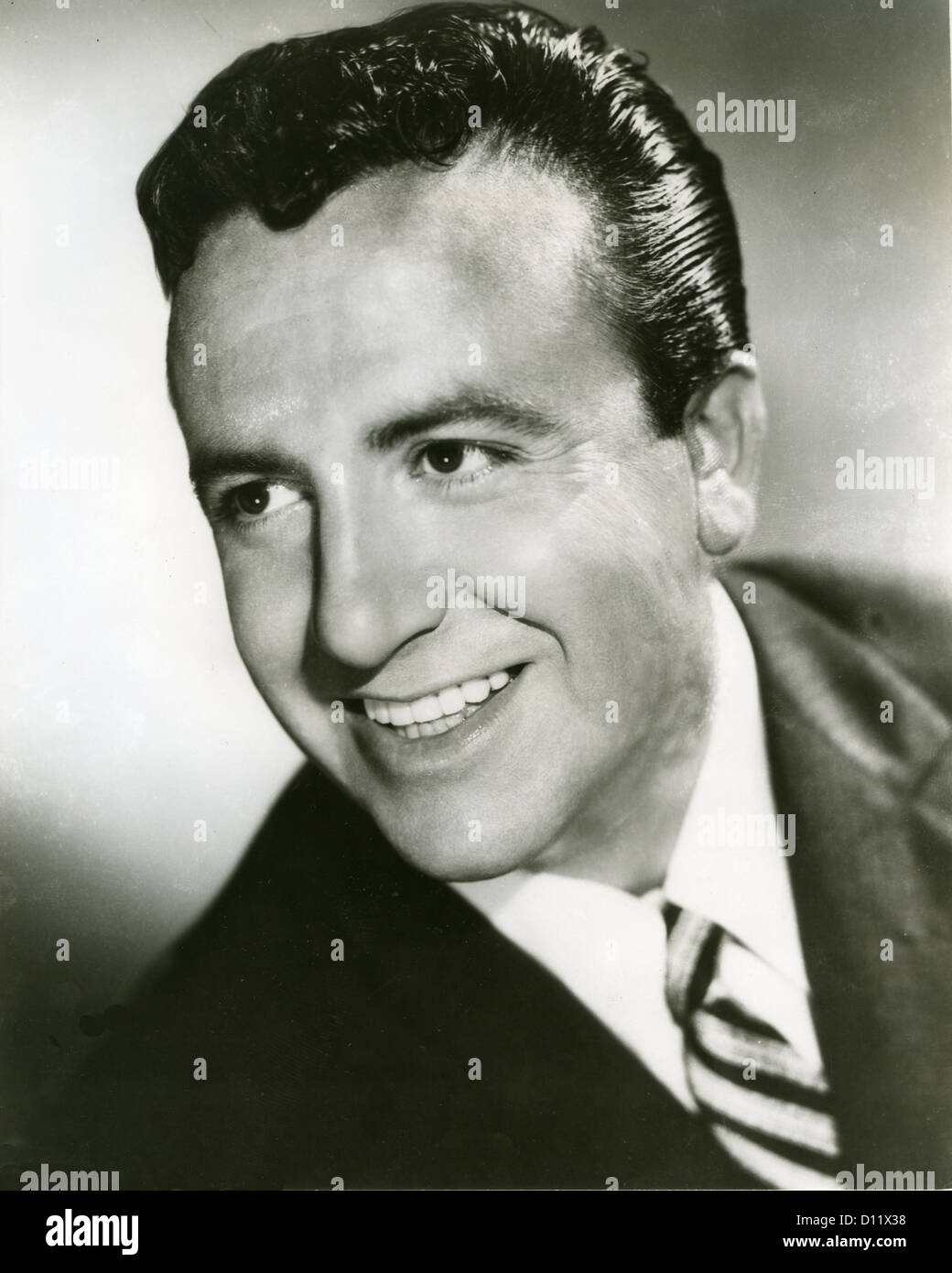 DON CORNELL (1919-2004) US singer about 1970 Stock Photo - Alamy
