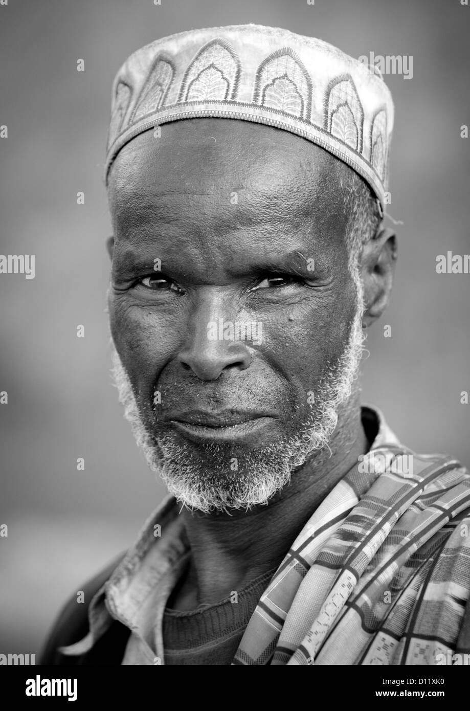 Muslim man with beard hi-res stock photography and images - Alamy