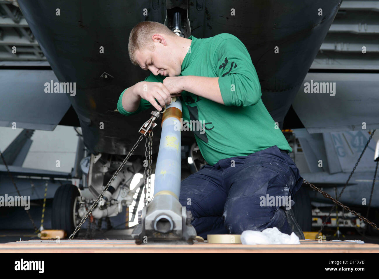 Aviation Structural Mechanic 2nd Class William Merchand, of Greenbay ...