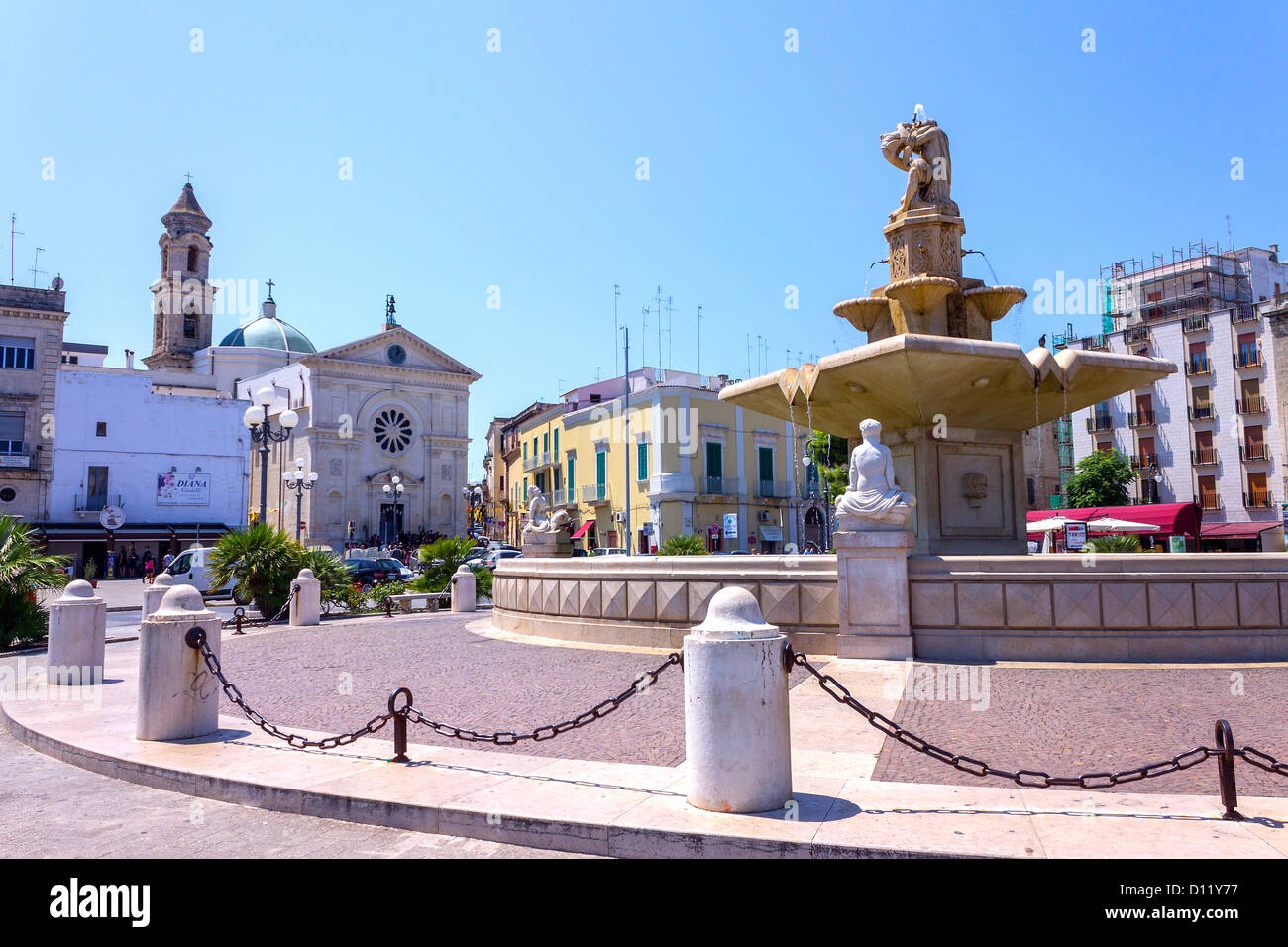 Italy, Apulia, Mola di Bari, Piazza XX settembre Stock Photo - Alamy