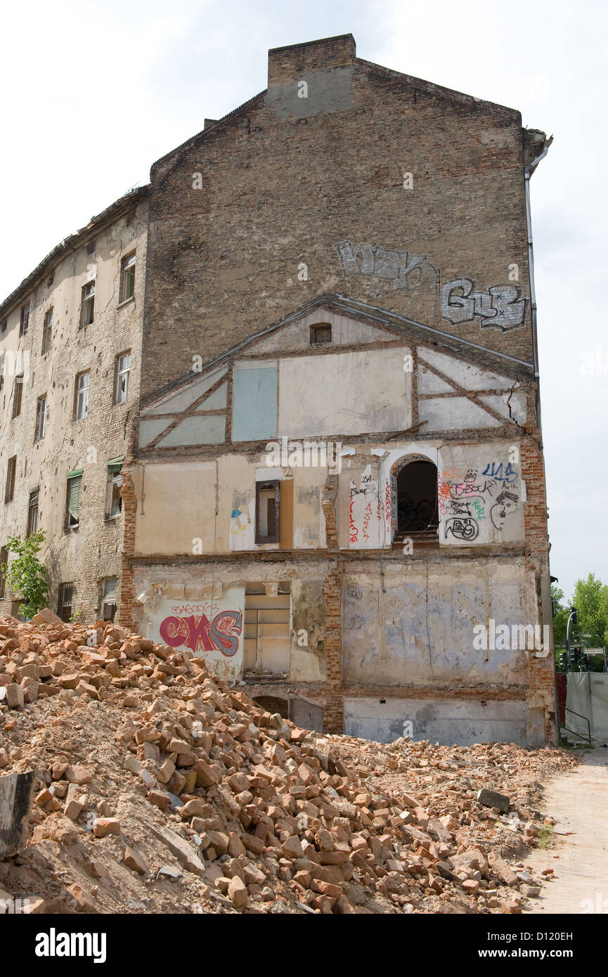 Berlin, Germany, house demolition Stock Photo - Alamy