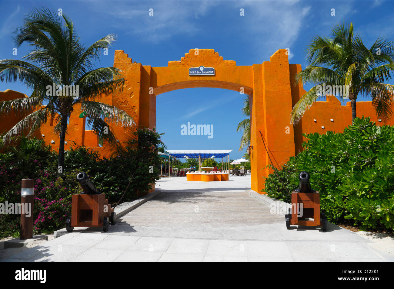 Beach on Half Moon Kay - Bahamas Stock Photo - Alamy