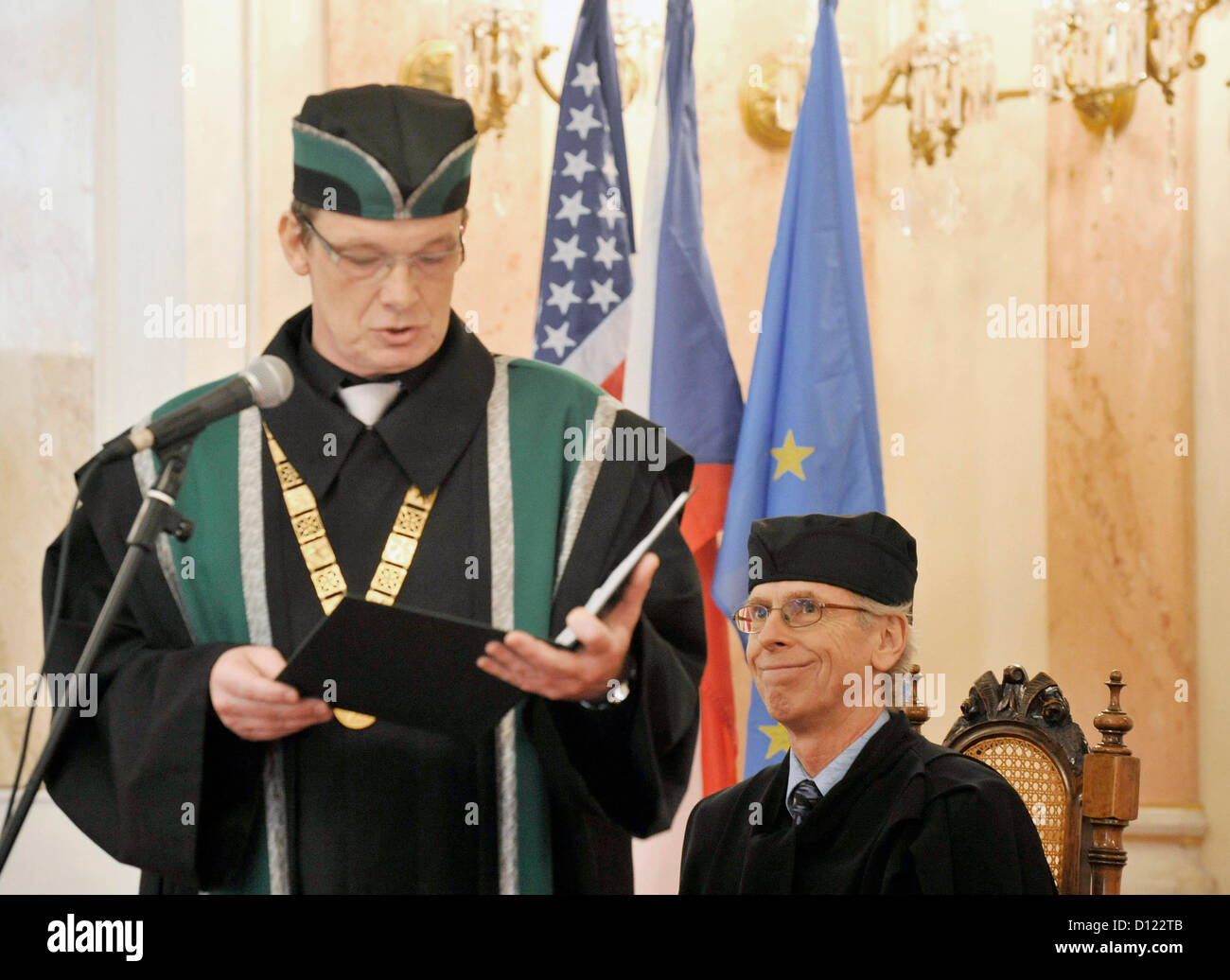 Scientifical hi-res stock photography and images - Alamy