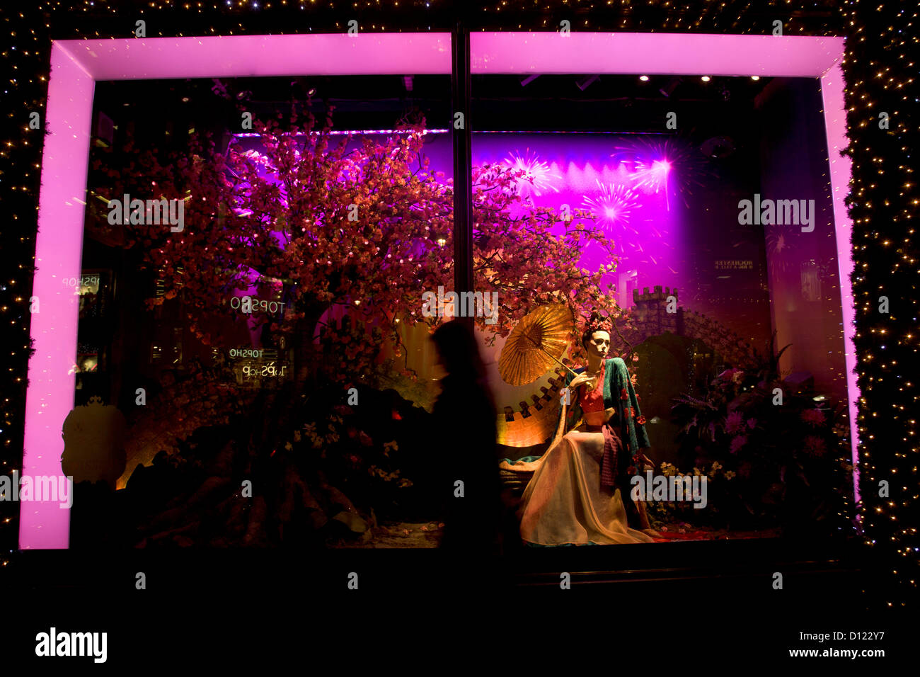 Harrods window display hi-res stock photography and images - Alamy