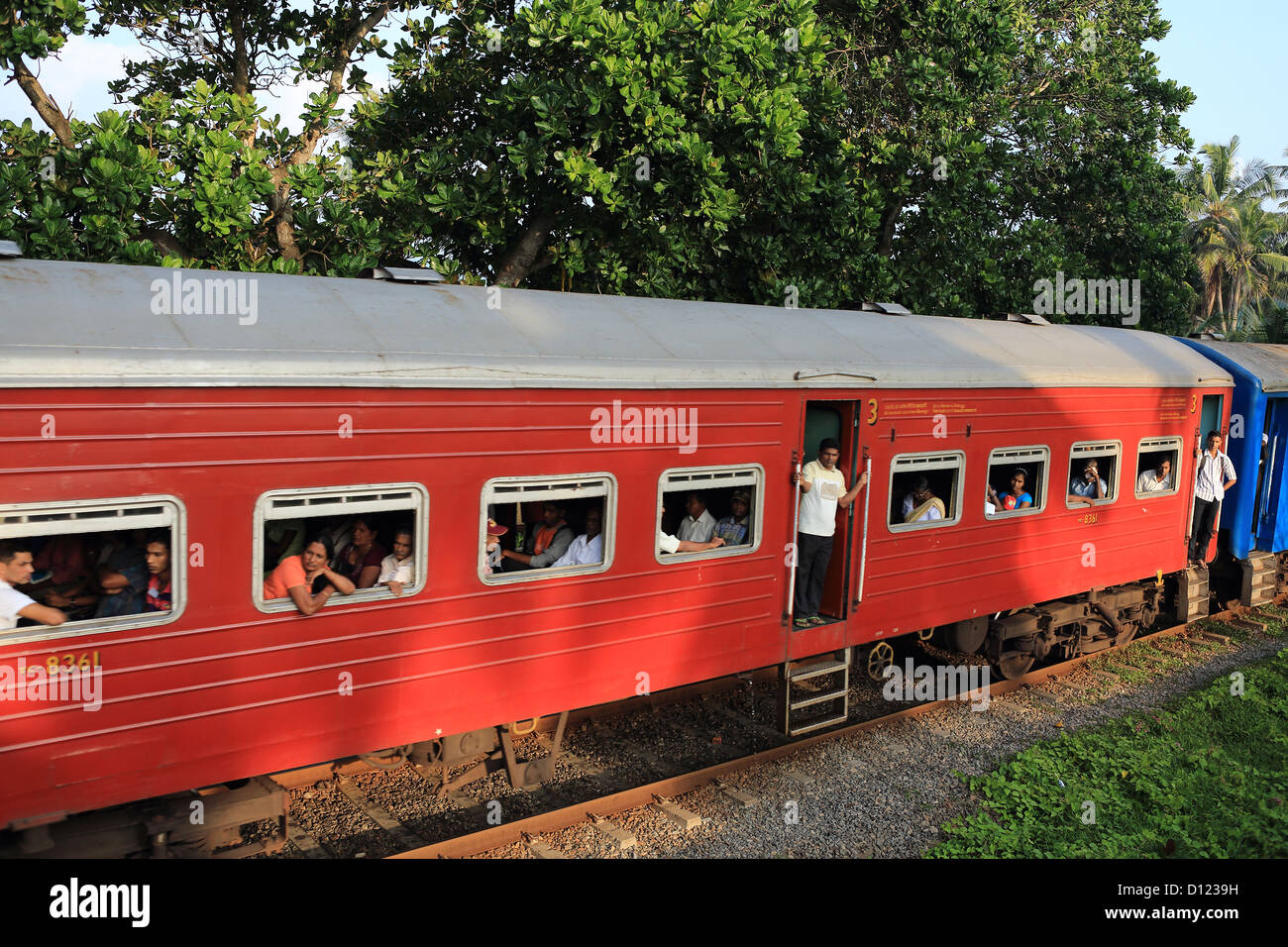 Crowded morning commuter train passes Mount Lavinia on the way to ...