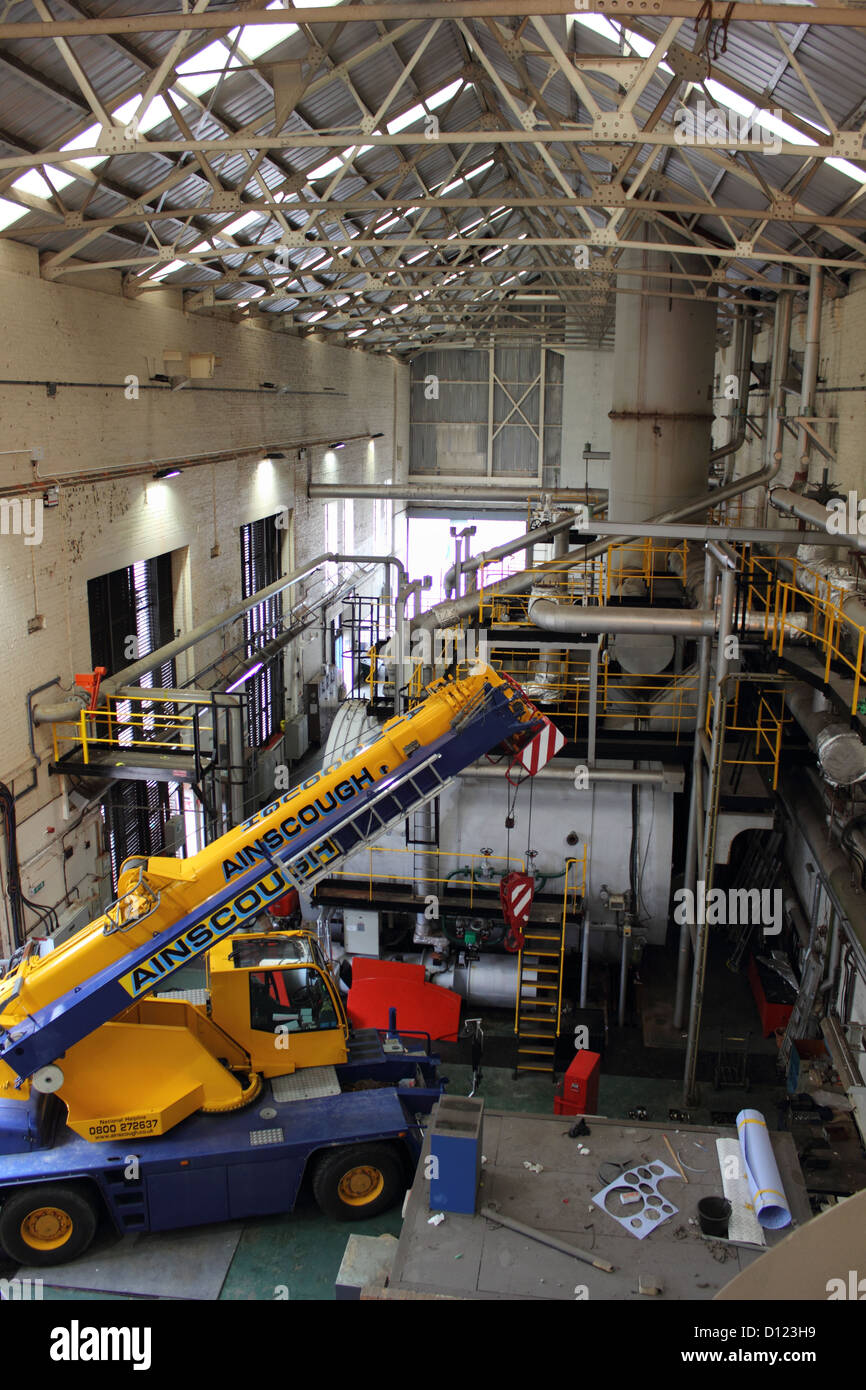 Crane load safety hi-res stock photography and images - Alamy