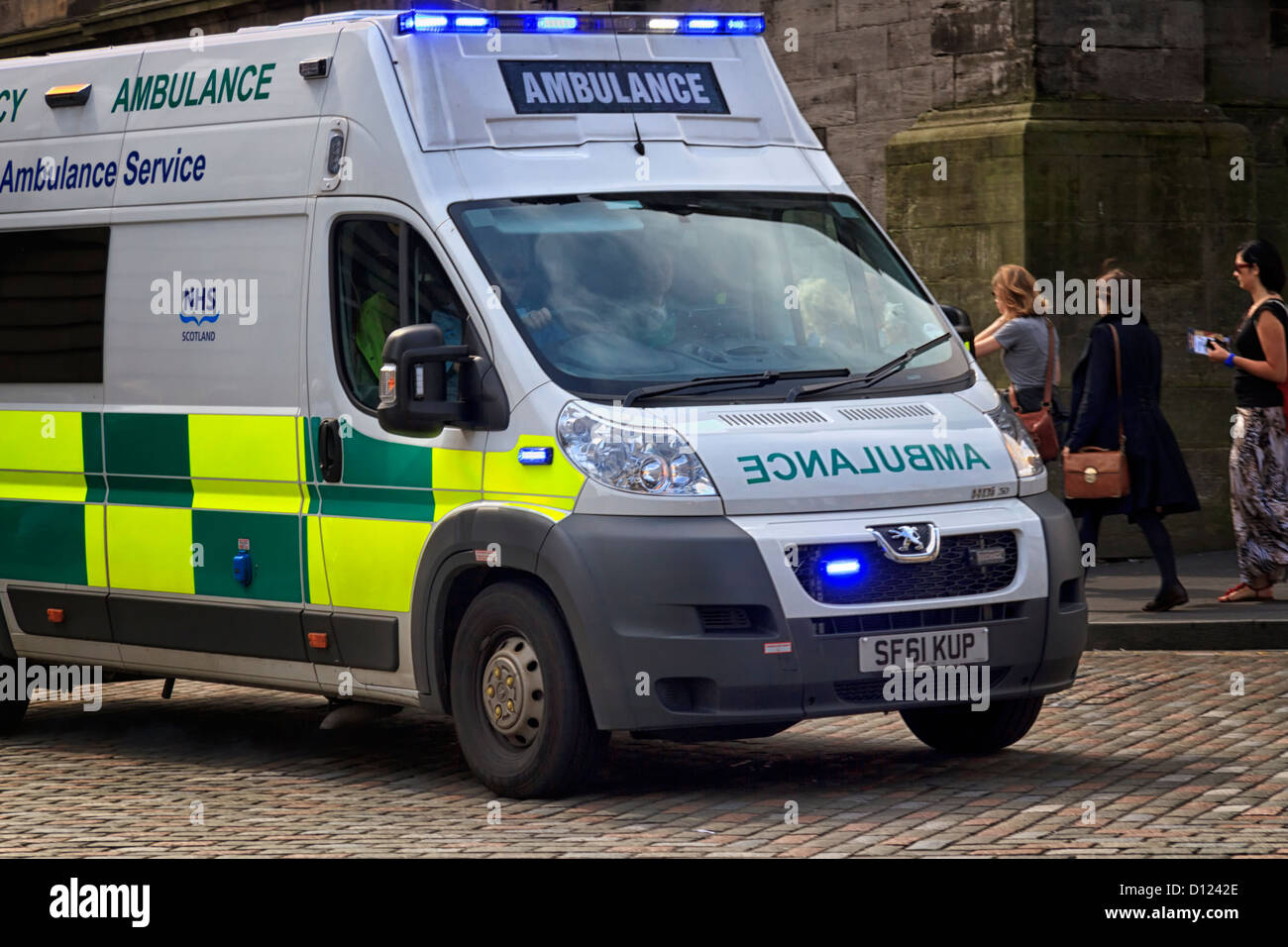 Scottish ambulance service hi-res stock photography and images - Alamy