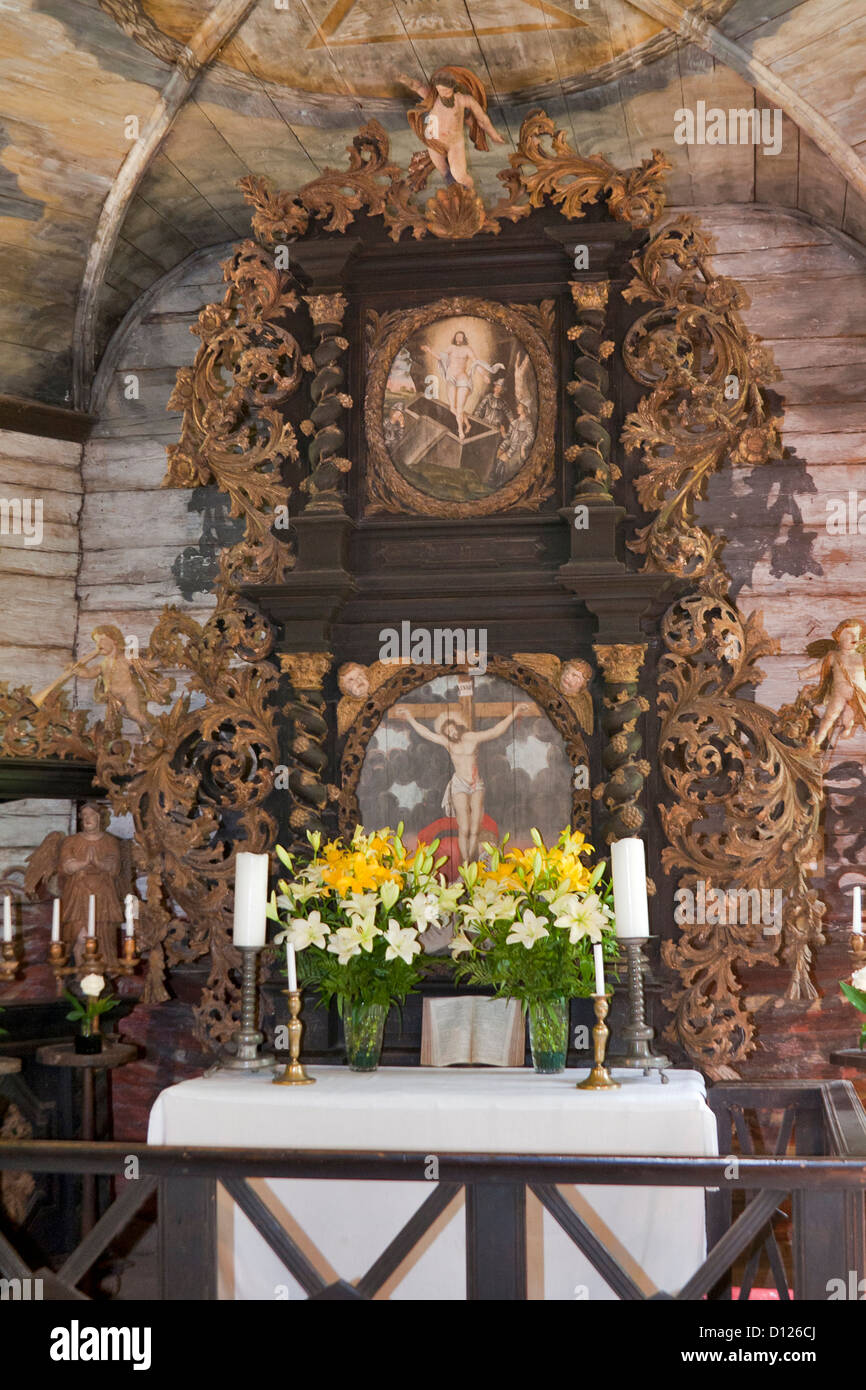 Altar small church hi-res stock photography and images - Alamy