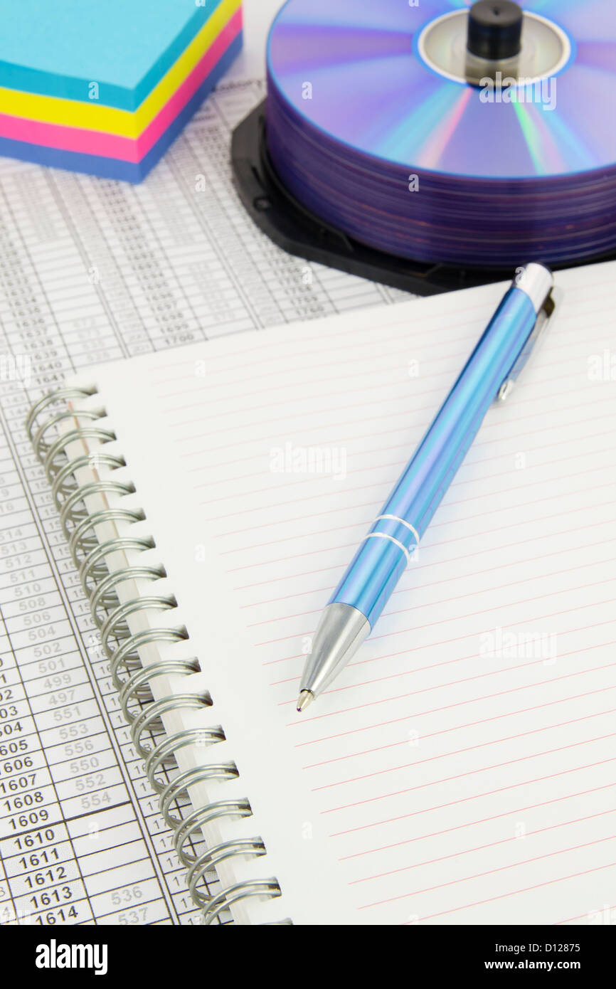 Pen on sheet of a copybook Stock Photo - Alamy