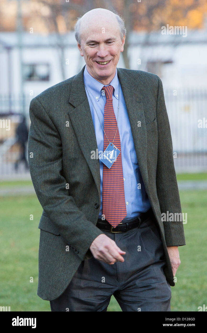 Frank Blake, Chairman and CEO of The Home Depot arrives at the White ...