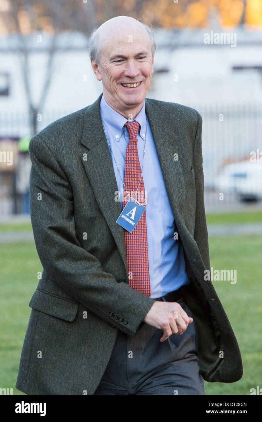 Frank Blake, Chairman and CEO of The Home Depot arrives at the White ...