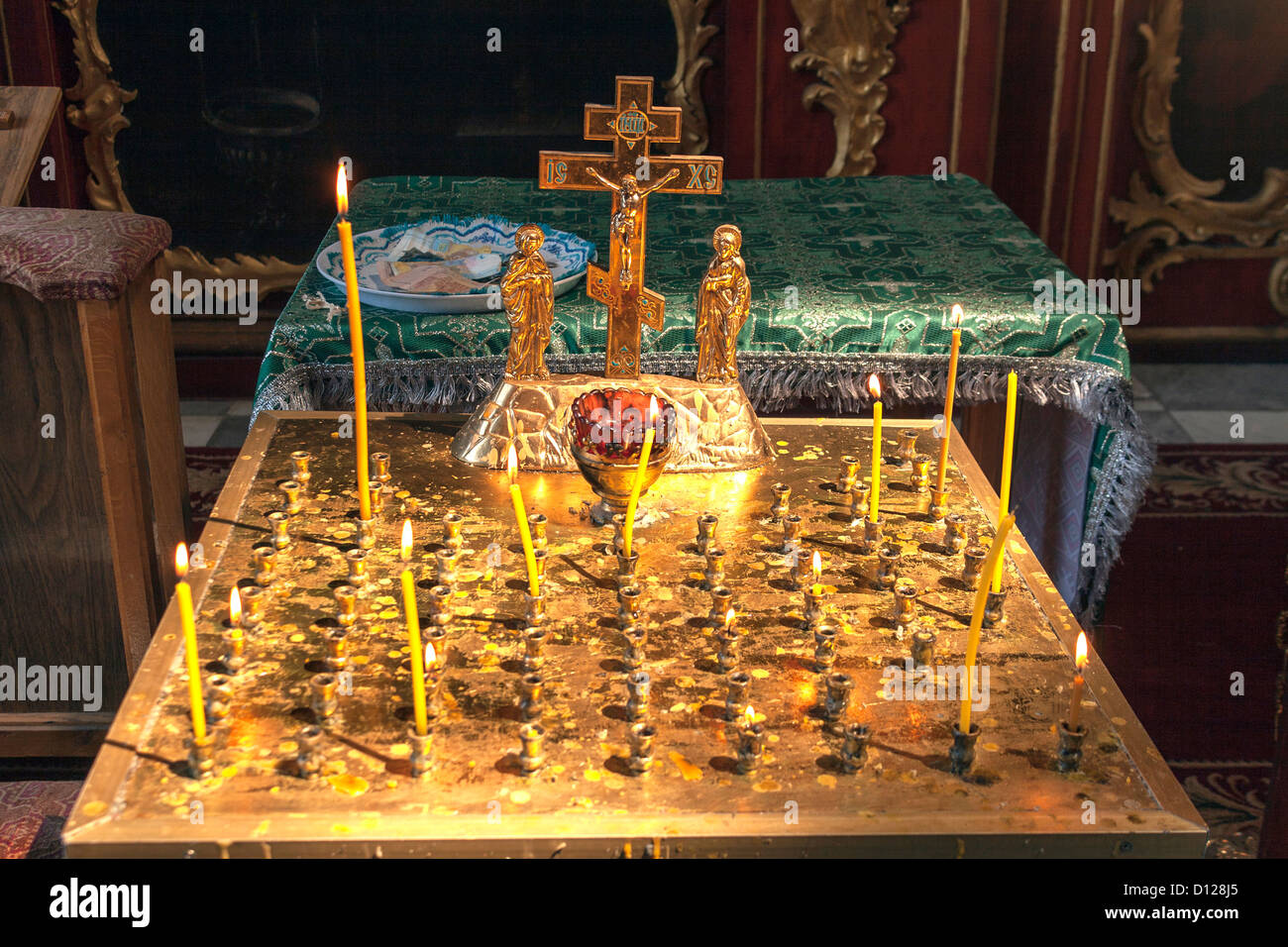 The candles in Orthodox Church Stock Photo - Alamy