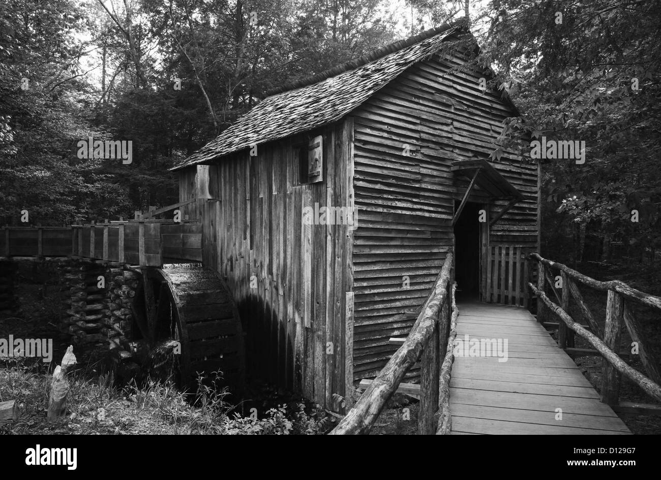 Cable Mill in Cades Cove, Great Smoky Mountains National Park. Townsend ...