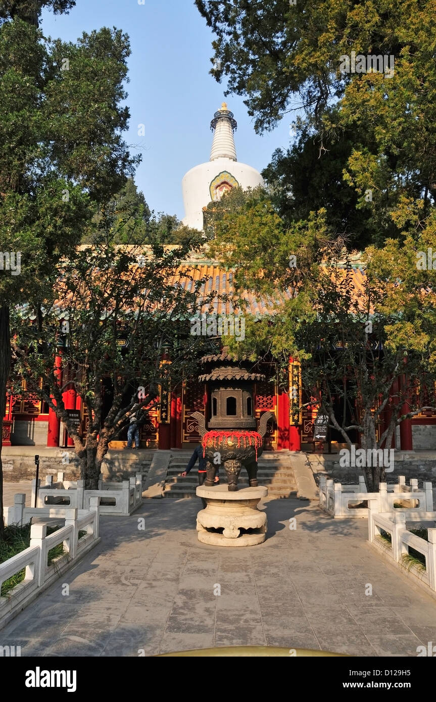 Traditional chinese tower hi-res stock photography and images - Alamy