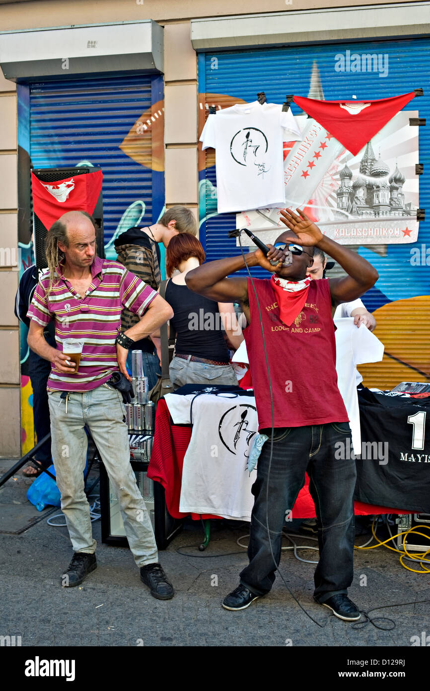 Berlin, Germany, rapper on the Kreuzberg street party Myfest Stock ...