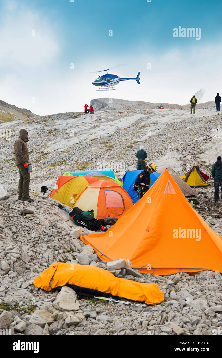 Rope rescue technique hi-res stock photography and images - Alamy