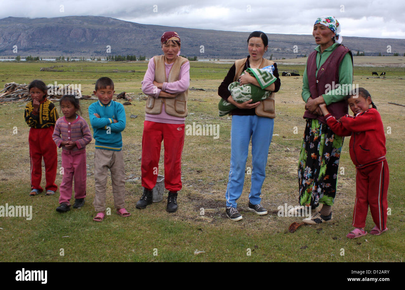Nomadic people living at Khoton lake Stock Photo - Alamy
