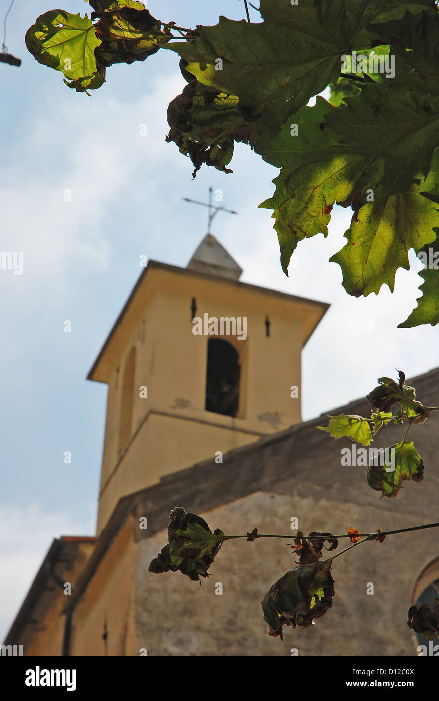 Yellow tower hi-res stock photography and images - Alamy