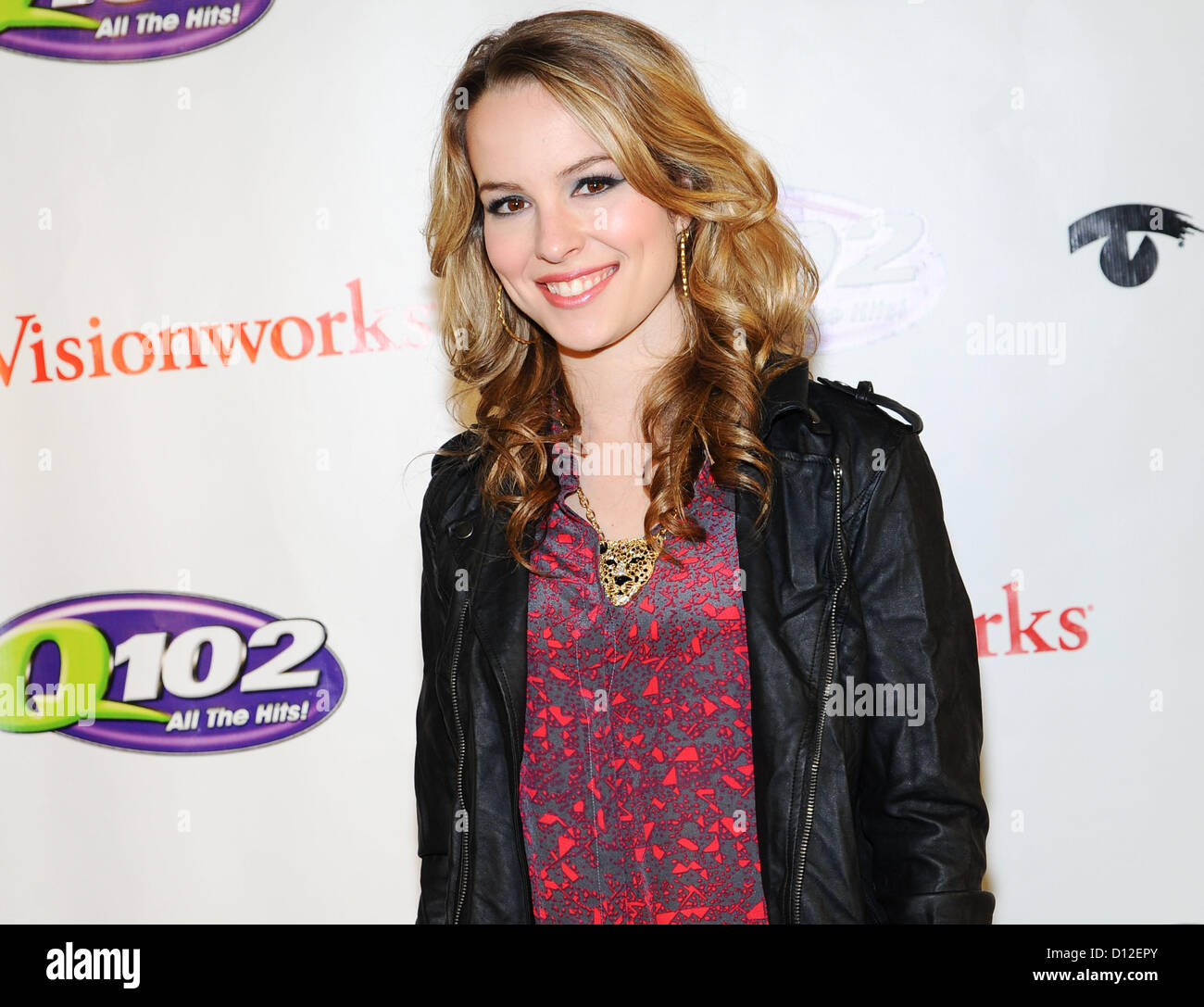 Singer actress bridgit mendler hi-res stock photography and images - Alamy