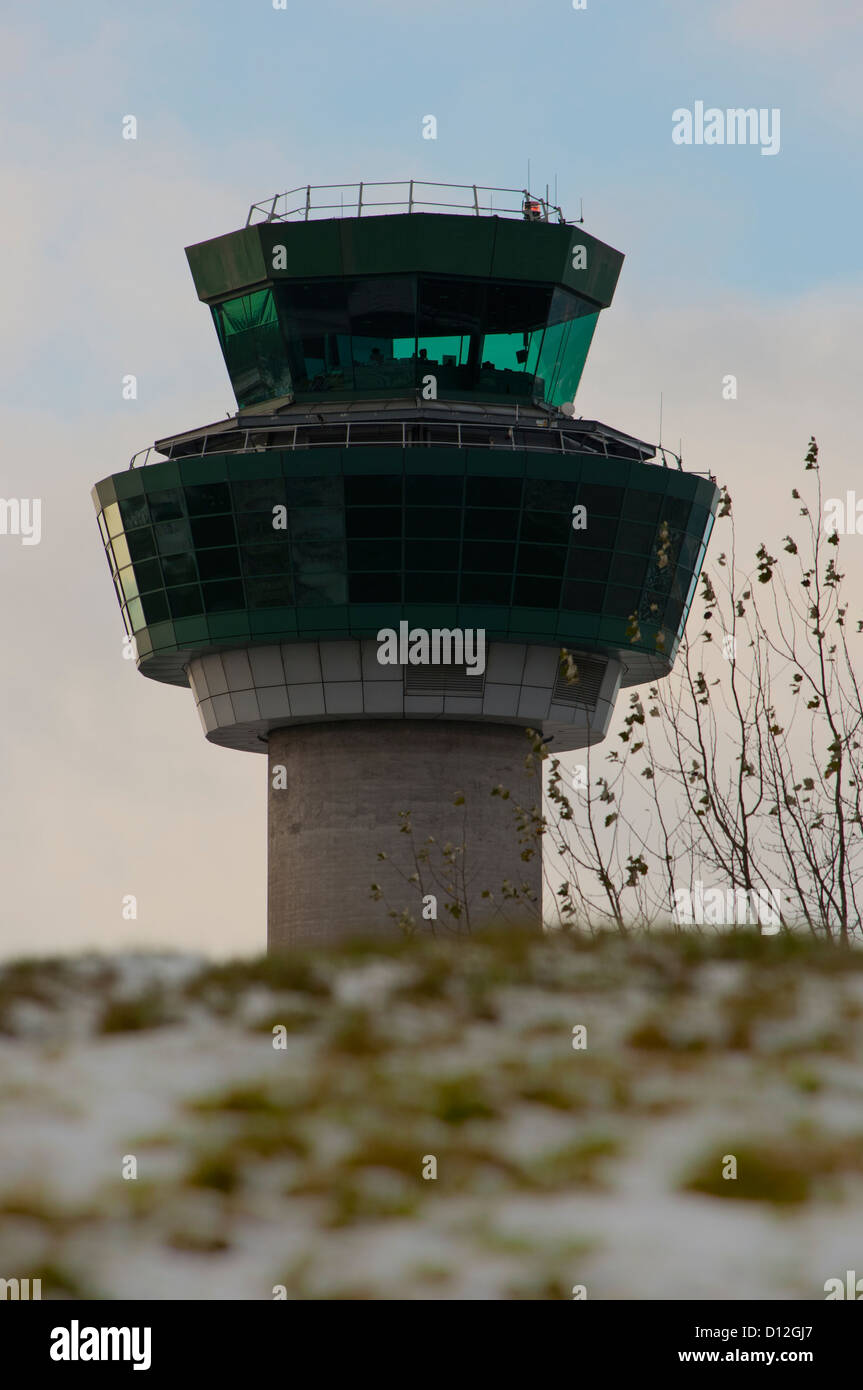 Control tower Stansted Airport in winter with dusting of snow Stock ...