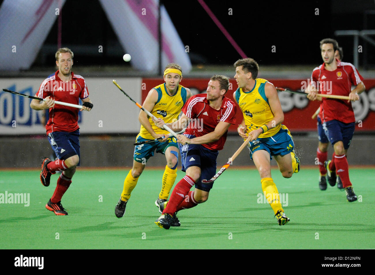 06.12.2012 Melbourne, Australia. Dan Shingles of England attempts to ...