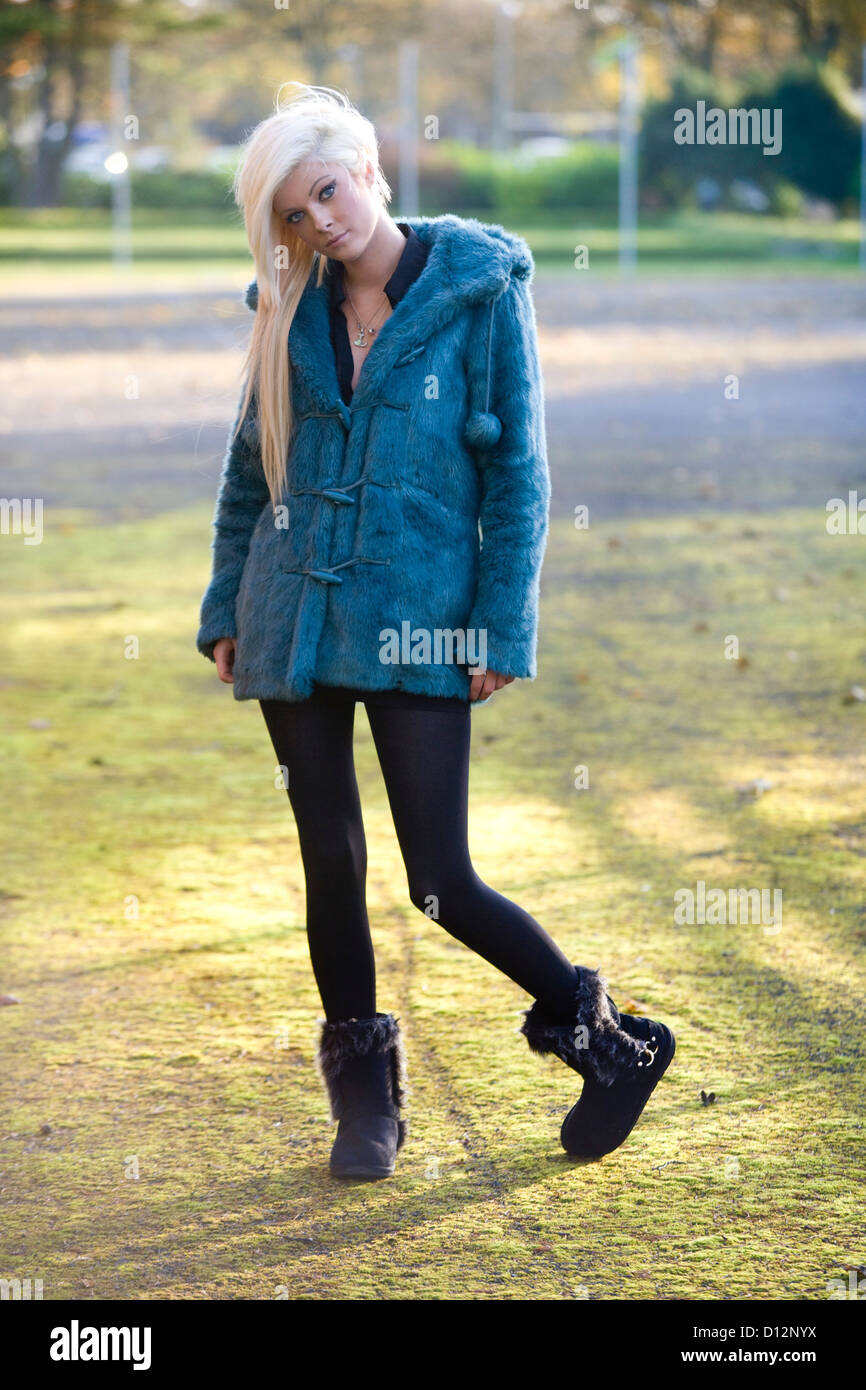 Awkward stance hi-res stock photography and images - Alamy