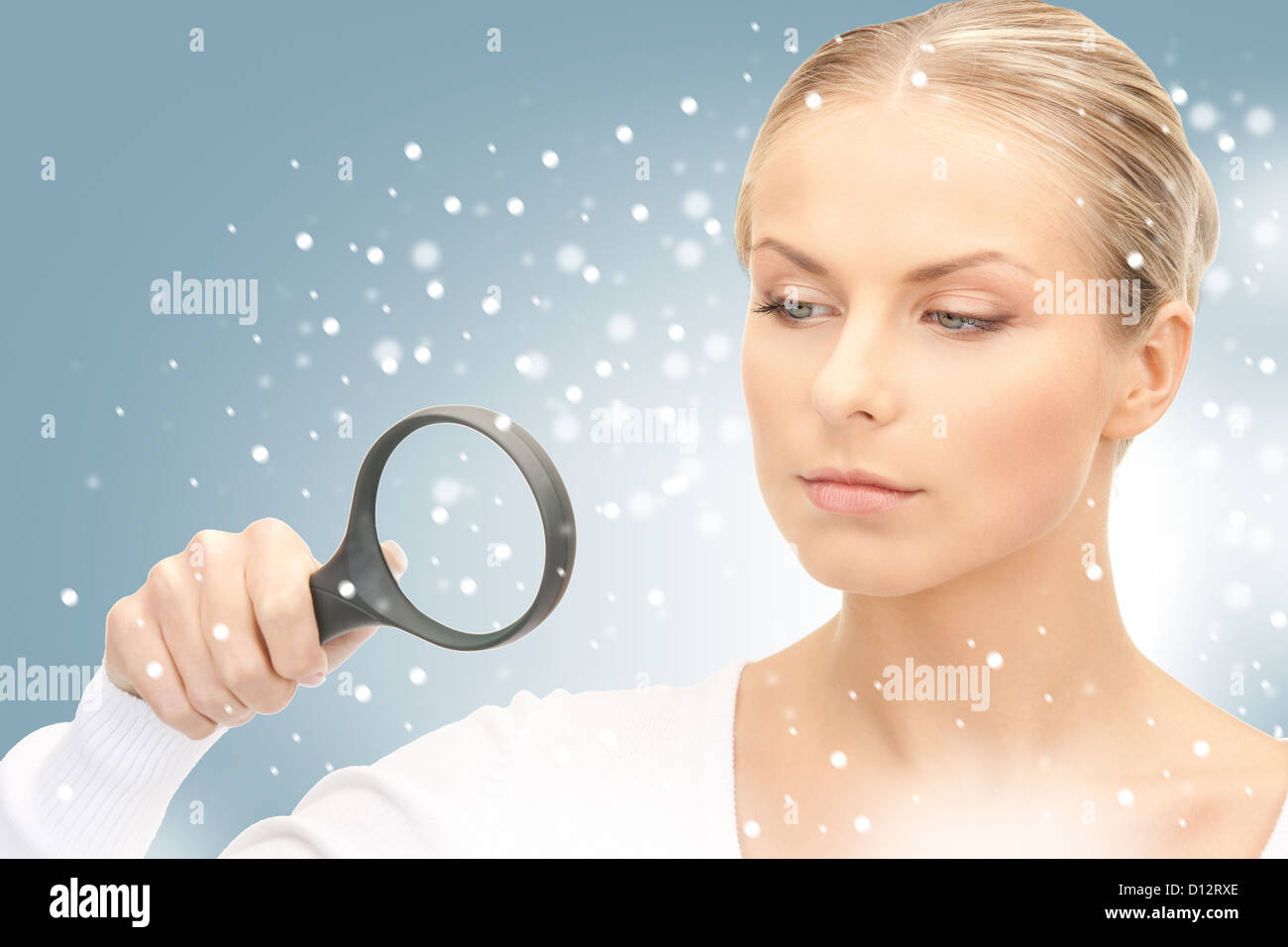 woman with magnifying glass Stock Photo - Alamy