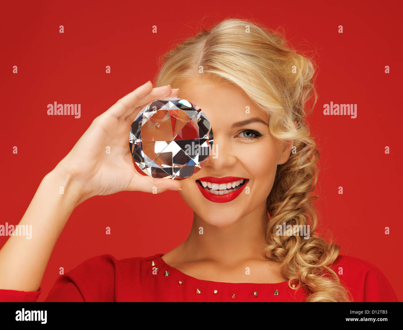 Fancy red diamond hi-res stock photography and images - Alamy