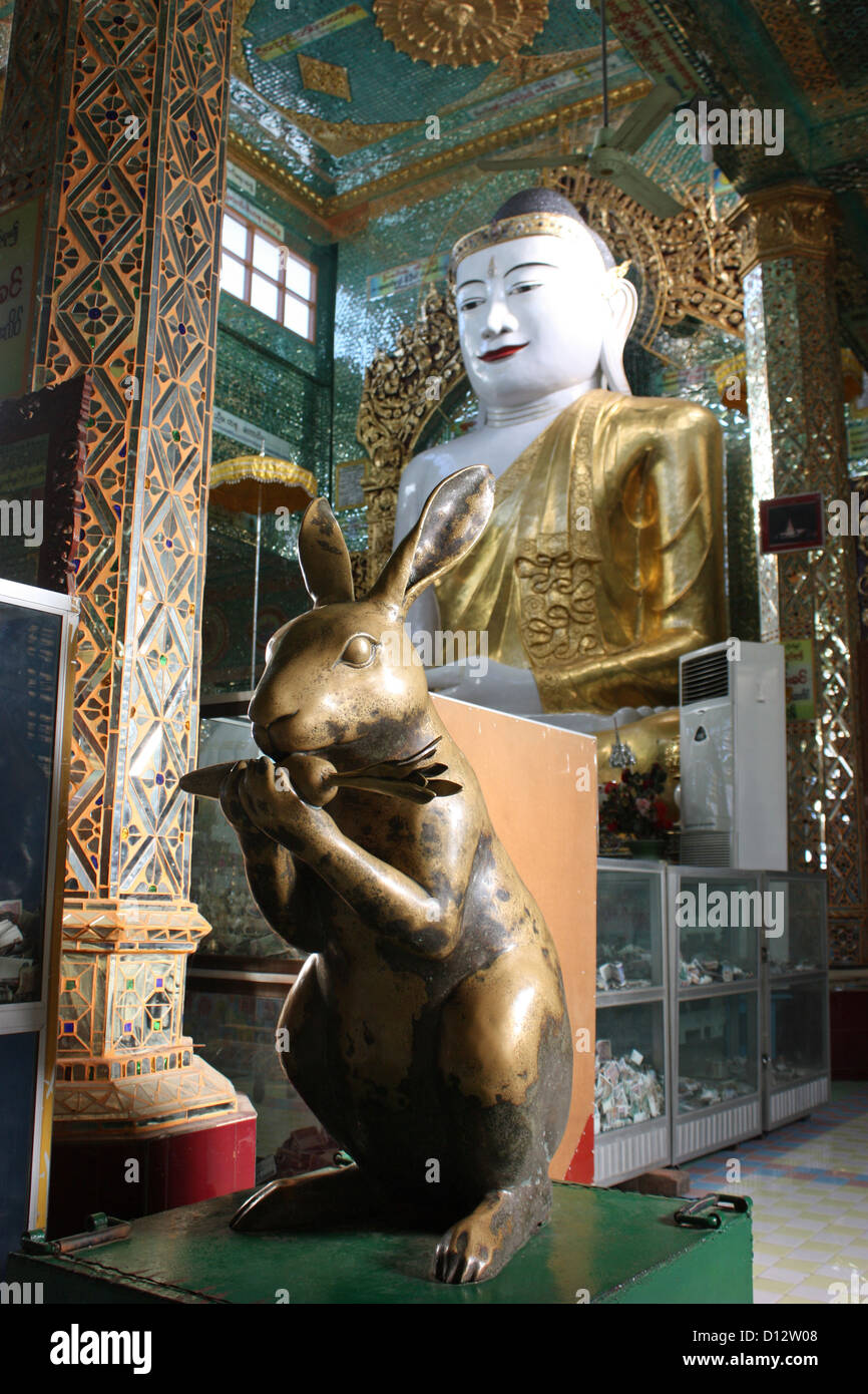 A rabbit and a buddha are picture at the Shin Pagoda ind Sagaing ...