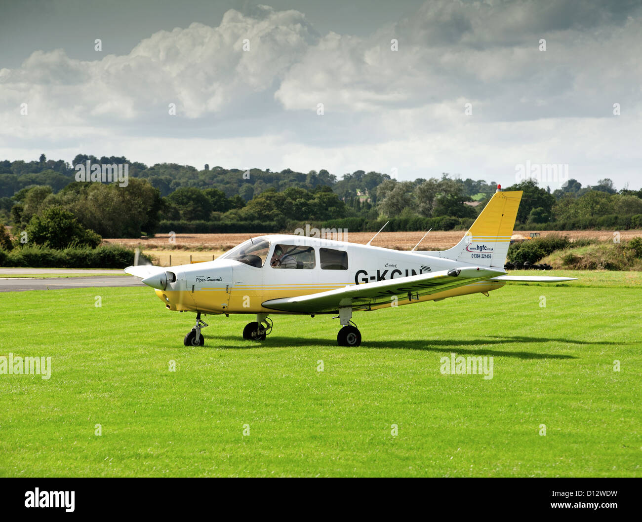 Piper pa 28 161 cadet hi-res stock photography and images - Alamy