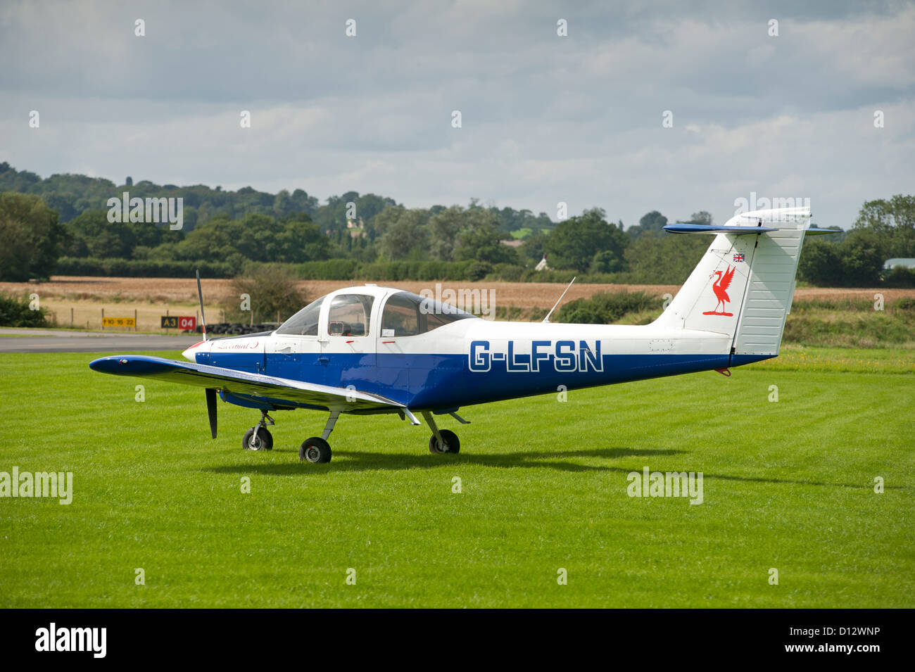 Piper PA-38-112 Tomahawk Civil Personal & Training Aeroplane, Liverpool ...