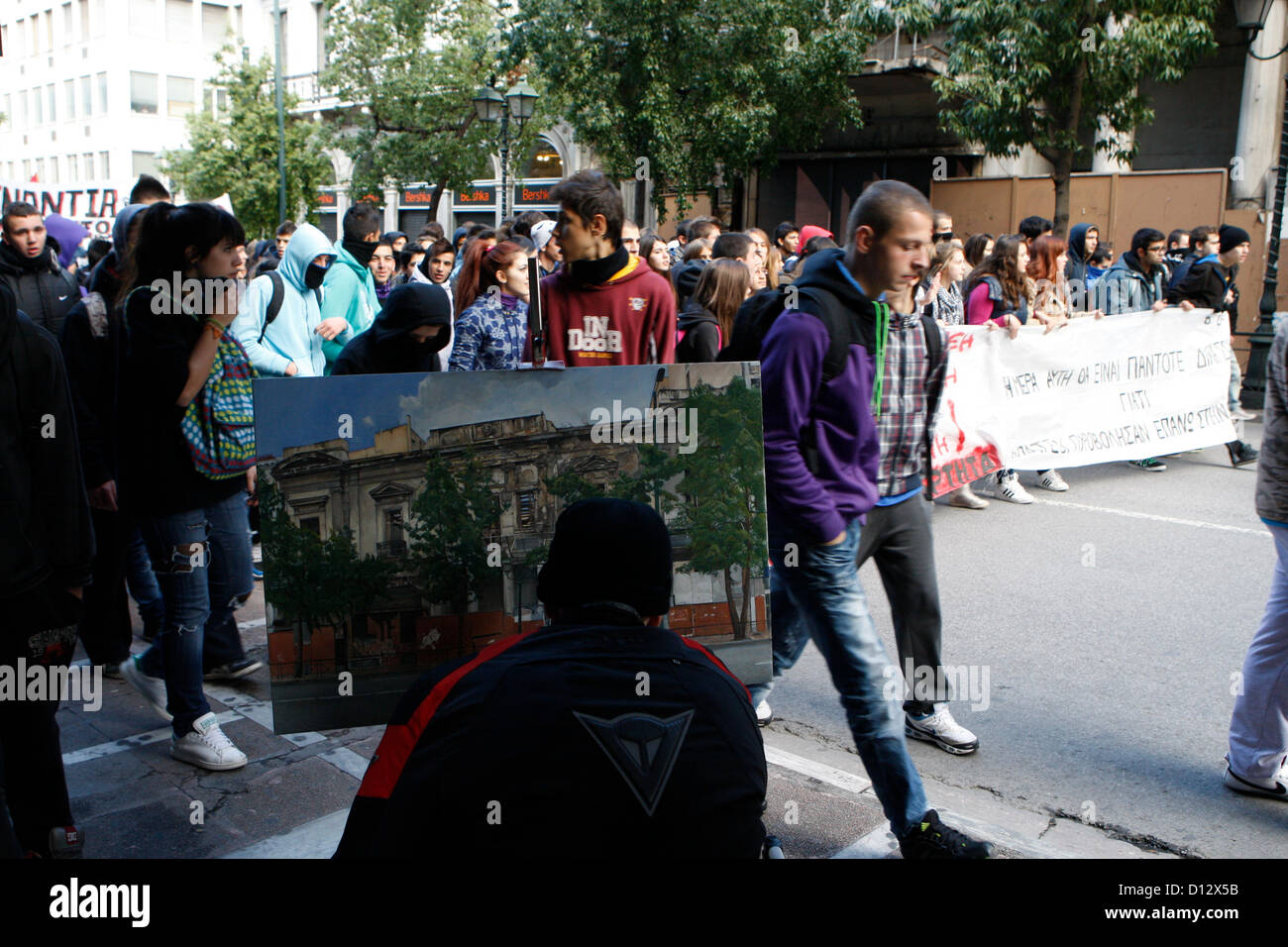 Paiding hi-res stock photography and images - Alamy