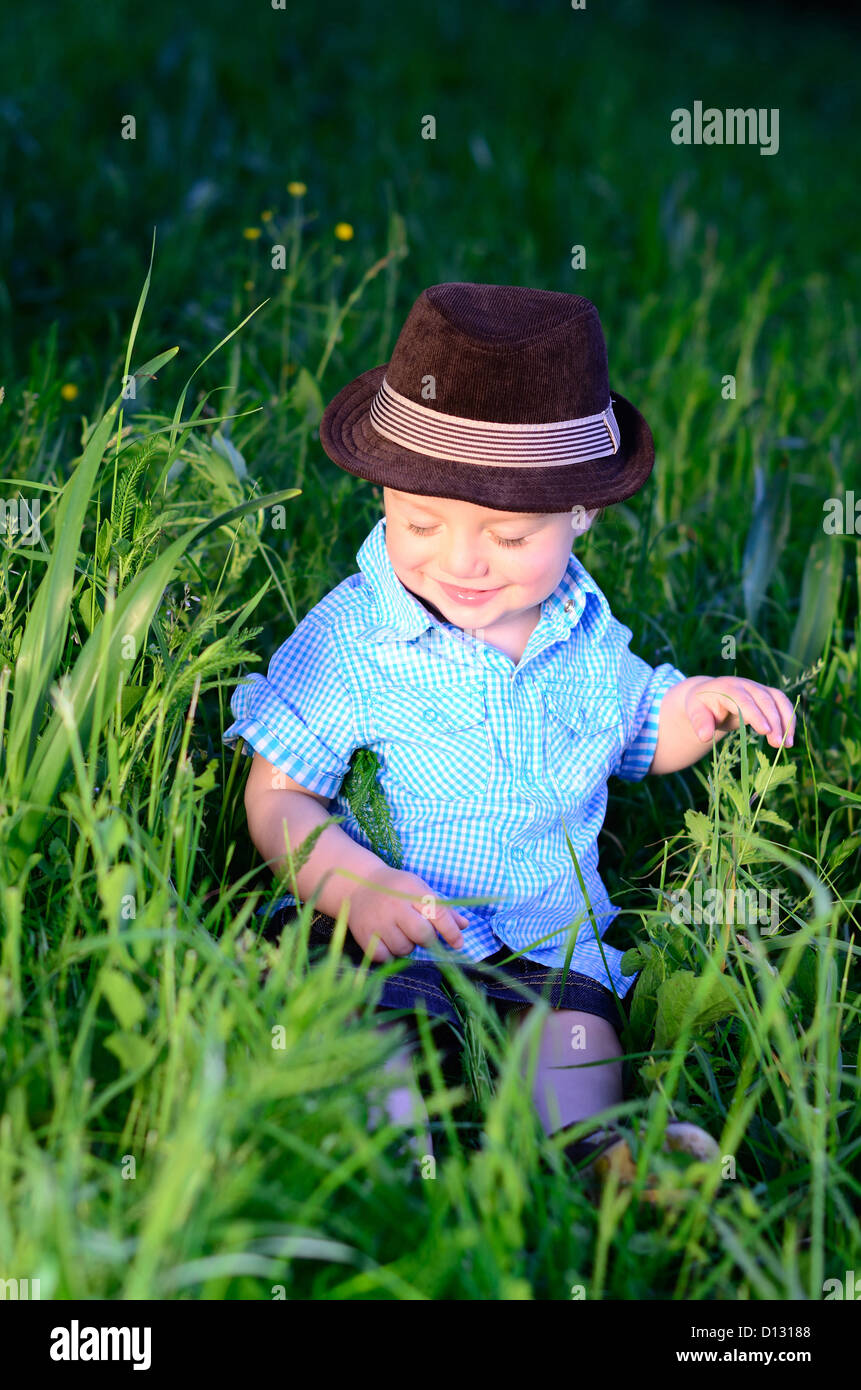 Sunbath hi-res stock photography and images - Alamy