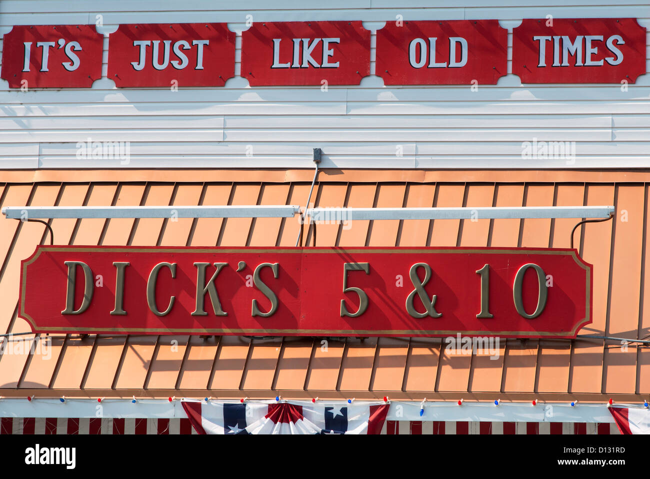 Dicks Store Hi Res Stock Photography And Images Alamy