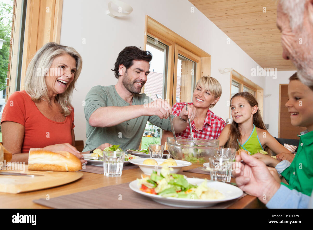 Lunch at 11 hi-res stock photography and images - Alamy