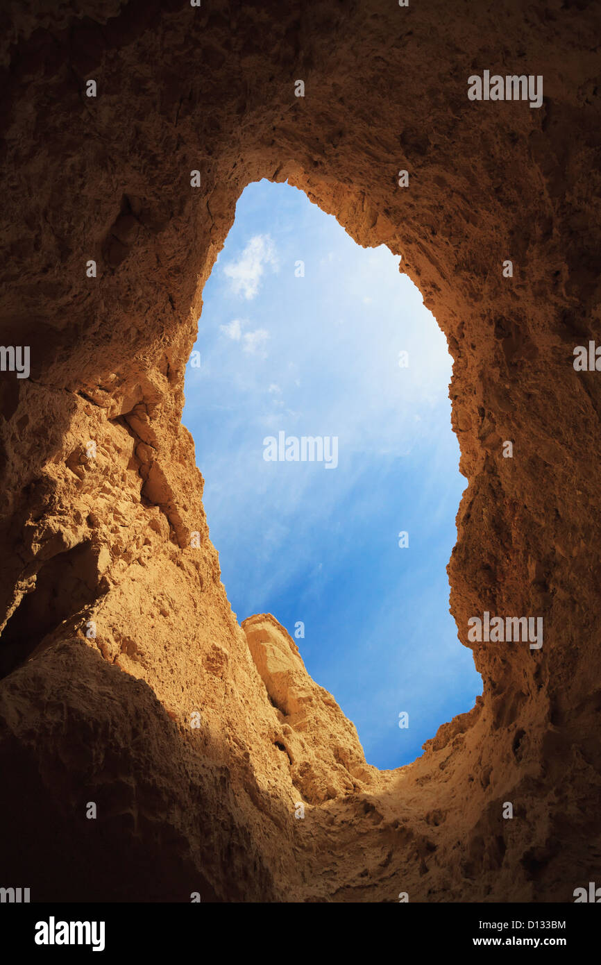 Round cave opening hi-res stock photography and images - Alamy
