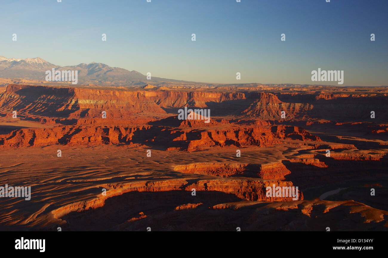 Red sunset days end hi-res stock photography and images - Alamy