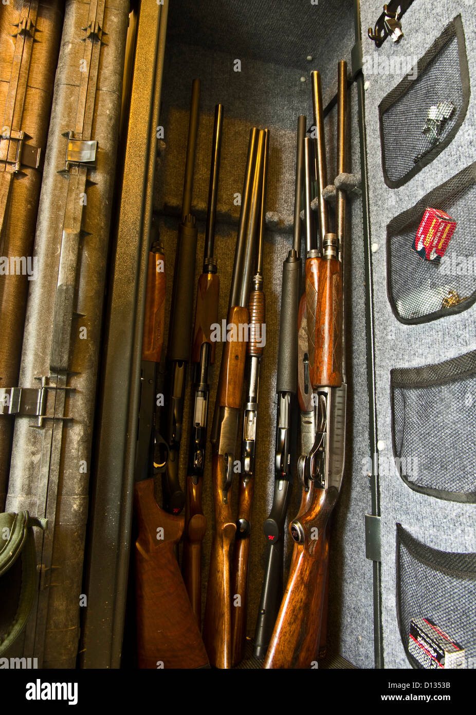 Shot guns hi-res stock photography and images - Alamy