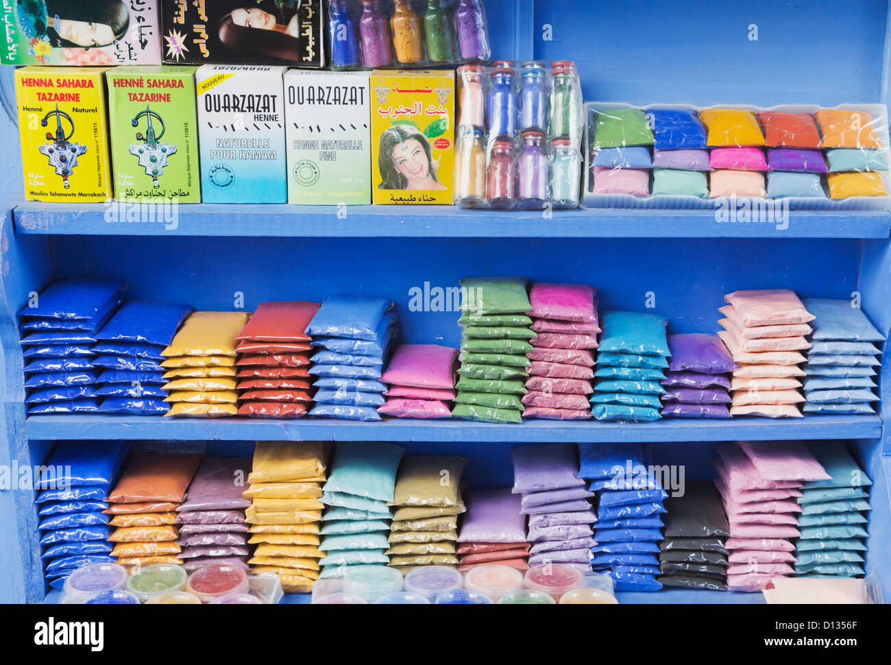 Packet of powder paint hi-res stock photography and images - Alamy