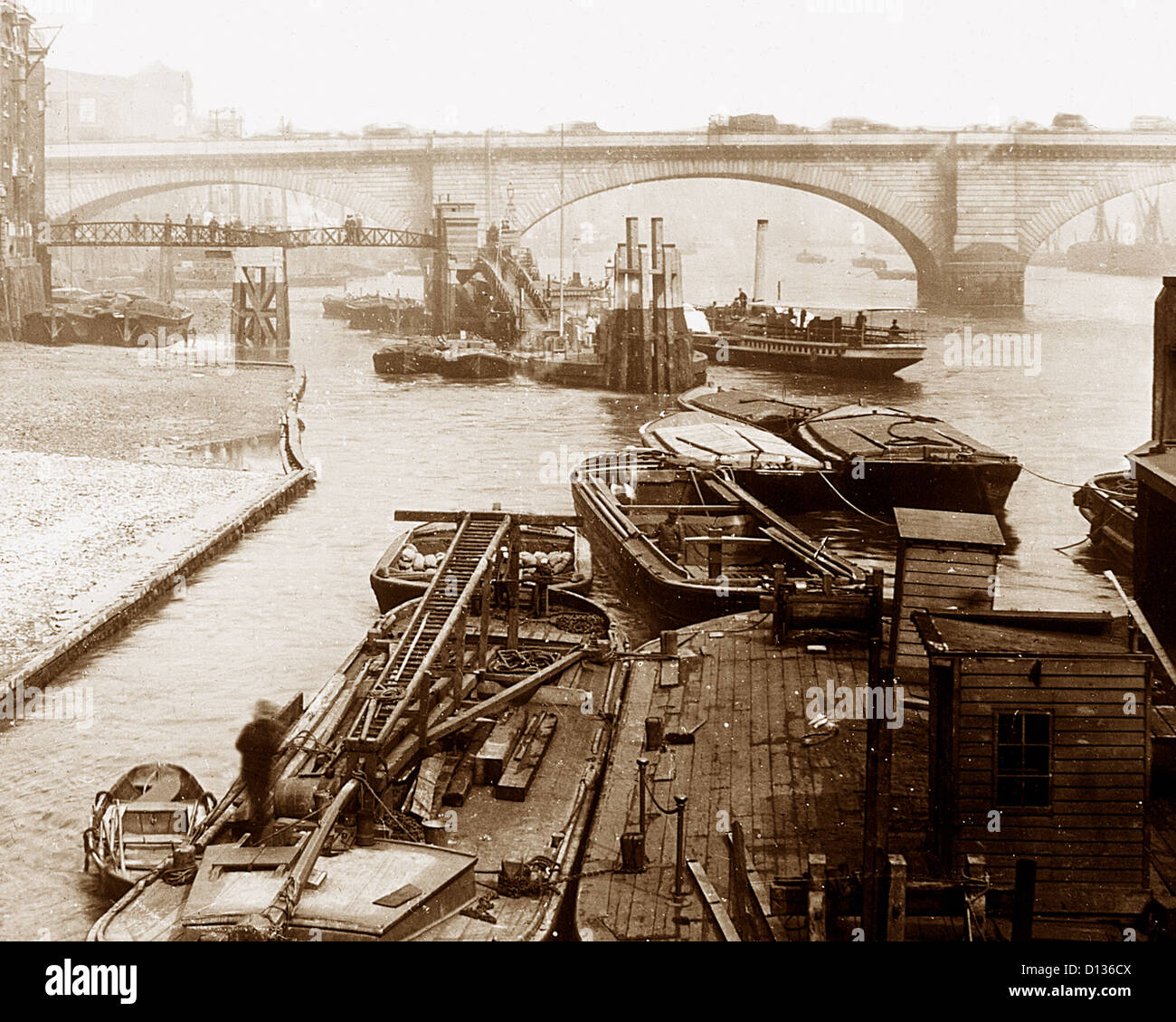 London Bridge River Thames Victorian period Stock Photo - Alamy