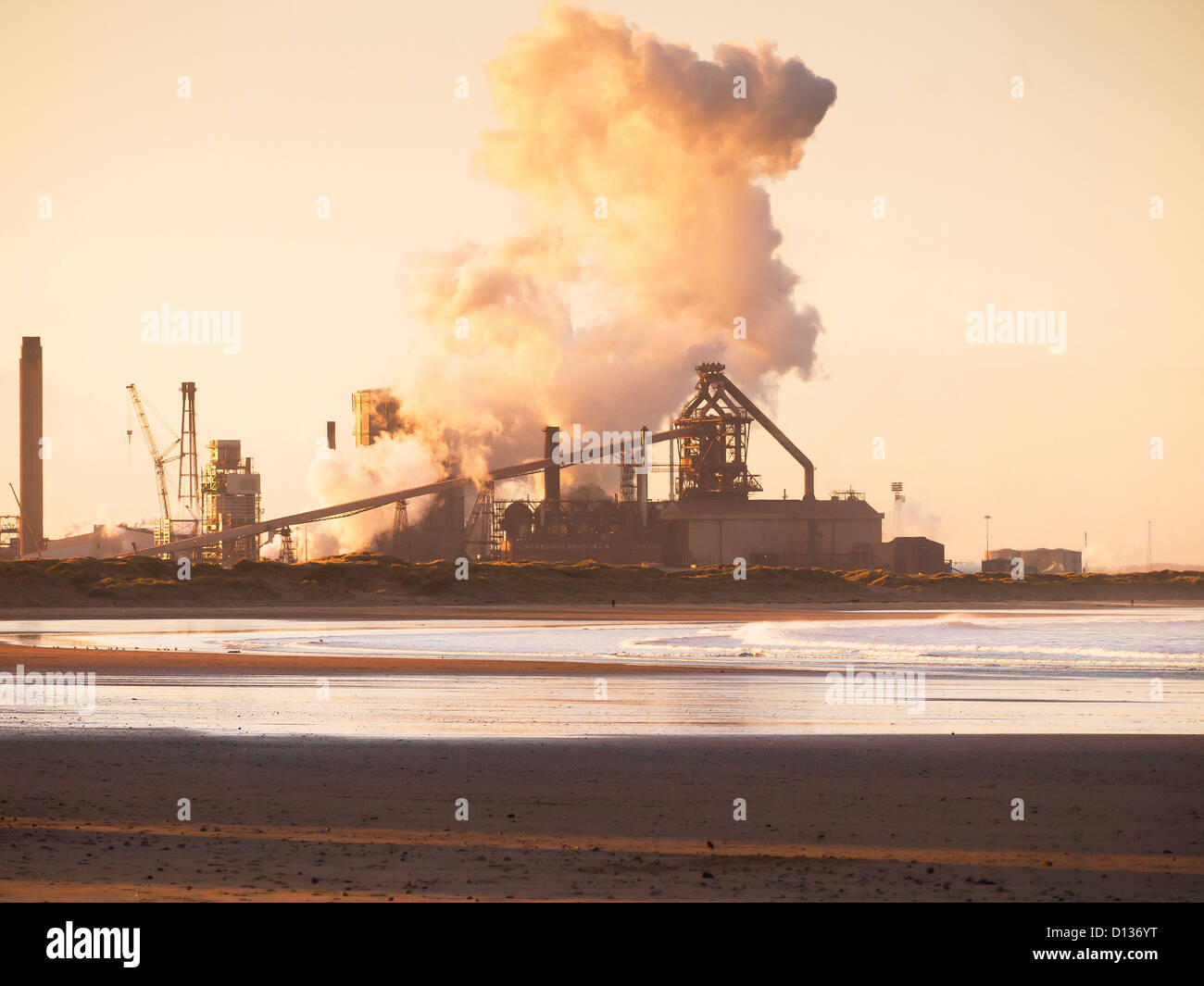 Twilight picture of Thai company SSI steel works at Redcar back in full ...