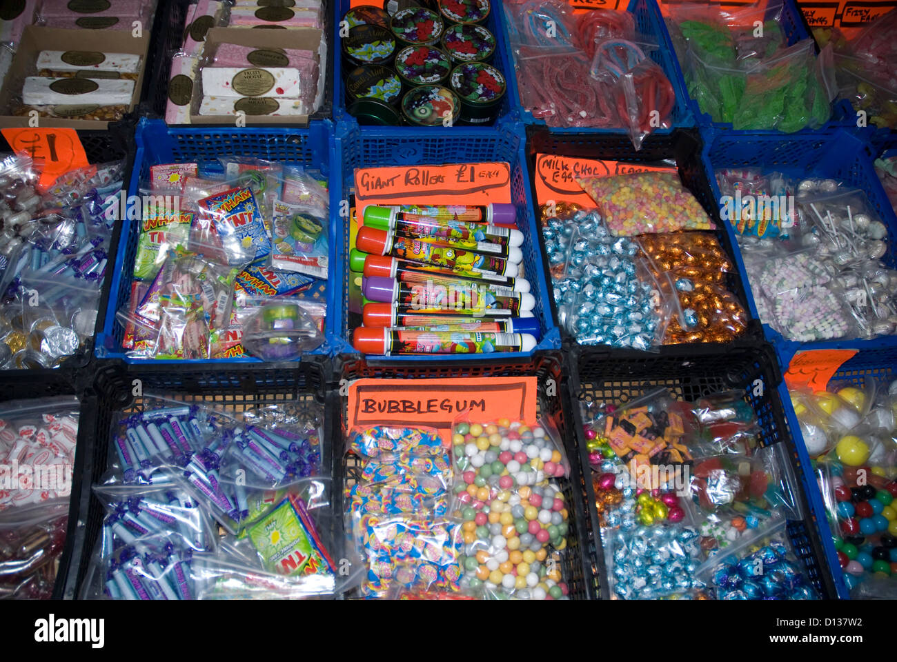 Packets sweets hi-res stock photography and images - Alamy